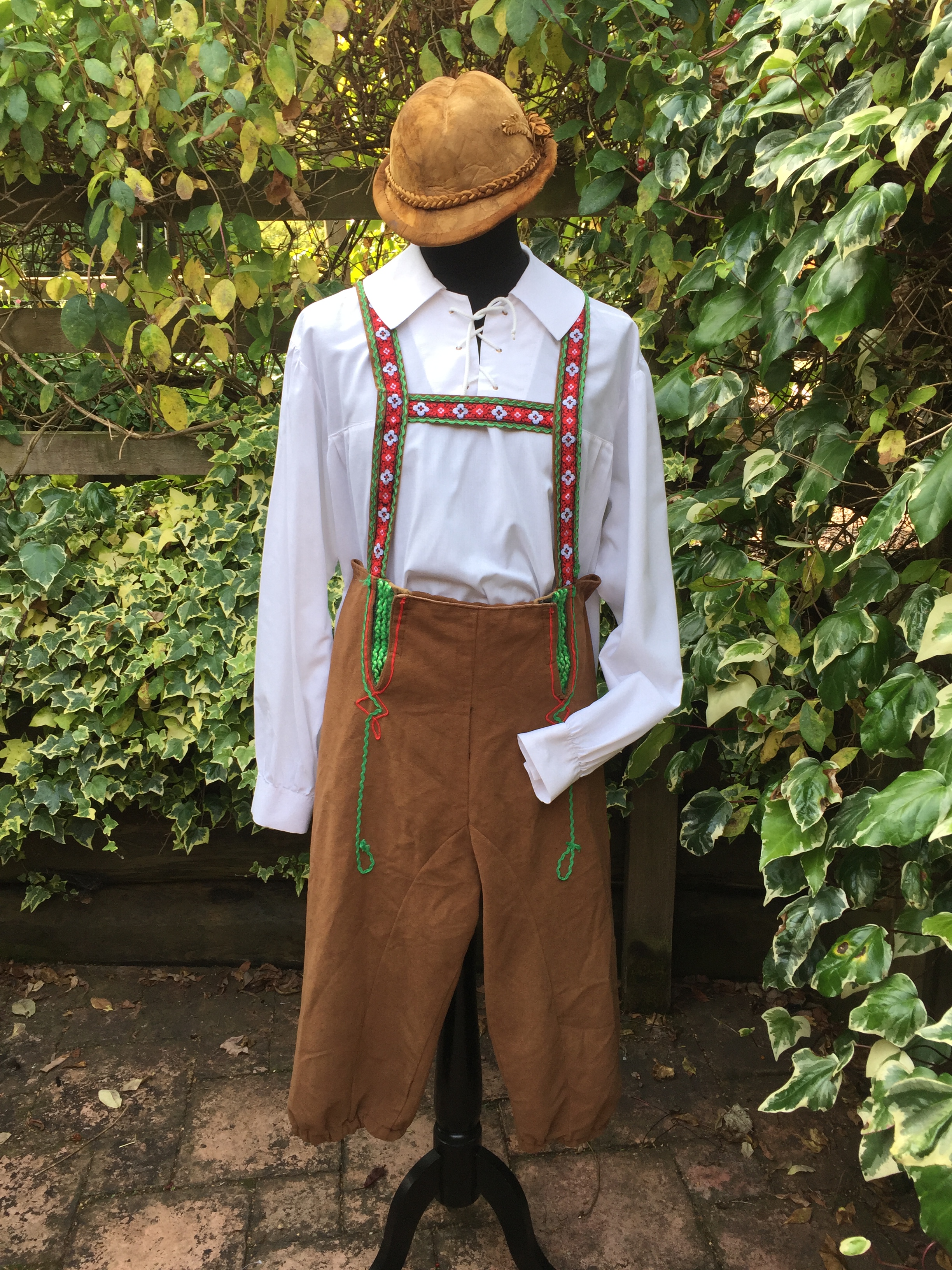 What Is The Traditional Clothing In Austria at Walter Annis blog