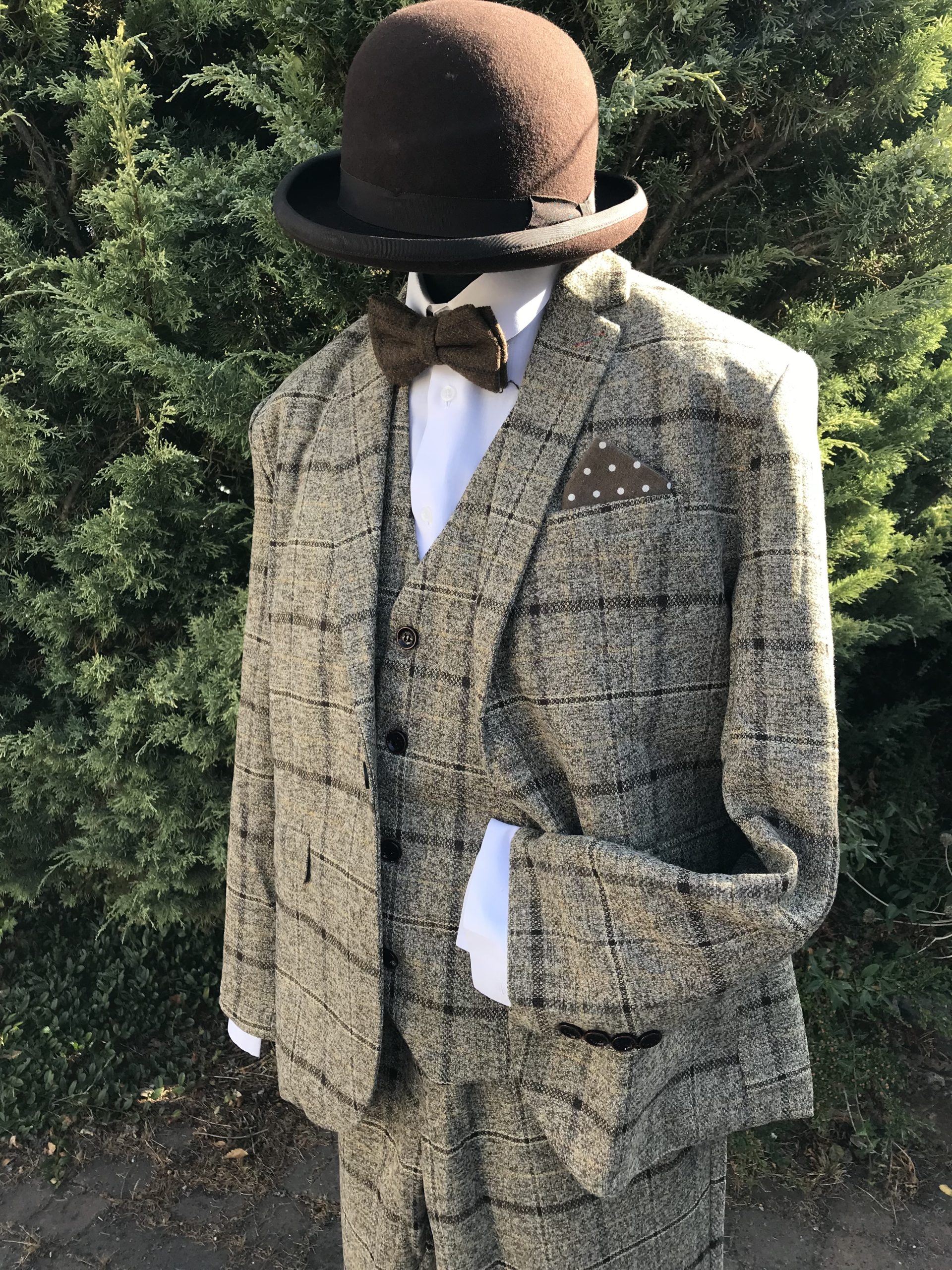 Masquerade Buff & Brown Checked Edwardian Gents Suit For Hire. WWI ...