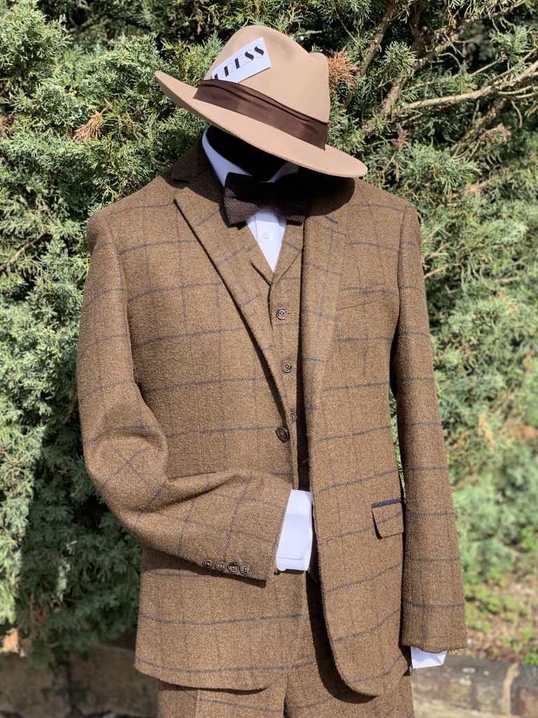 Gents 1930’s News Reporter Costume For Hire. Vintage Costumes